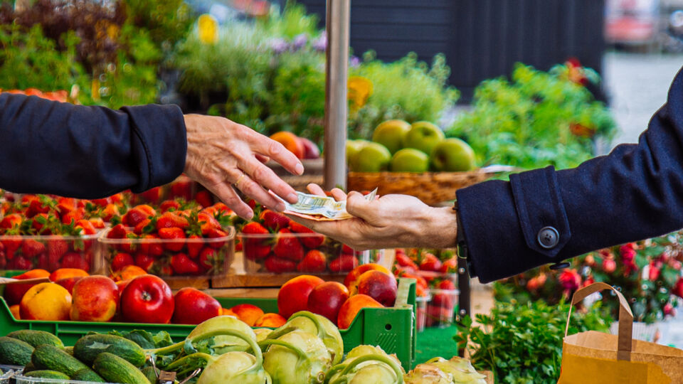 2% top-up for Belgian workers, pensioners and benefit claimants | VRT ...
