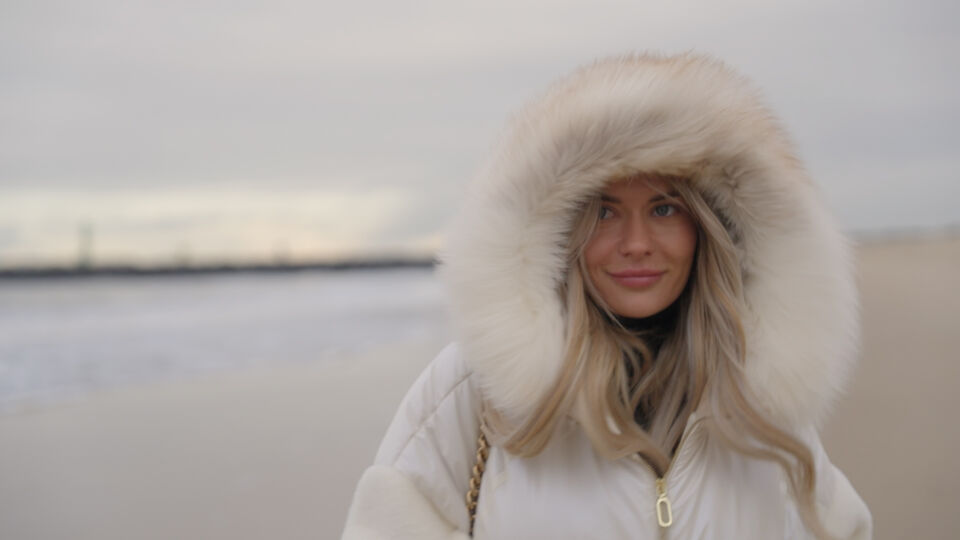 Fiscus eist 50.000 euro van 'Temptation' Megan uit Oostende omdat ze ...