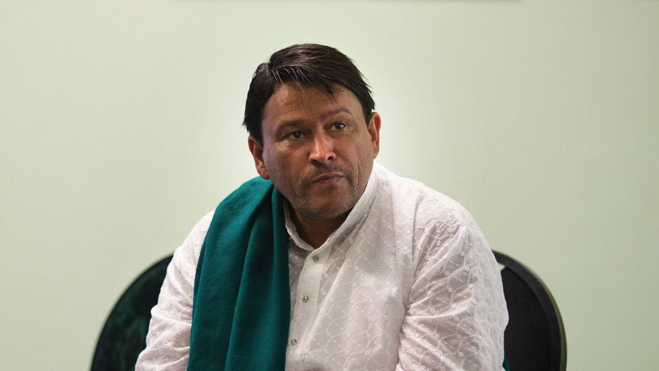 Eerste openlijk homoseksuele imam (57) ter wereld doodgeschoten in Zuid ...