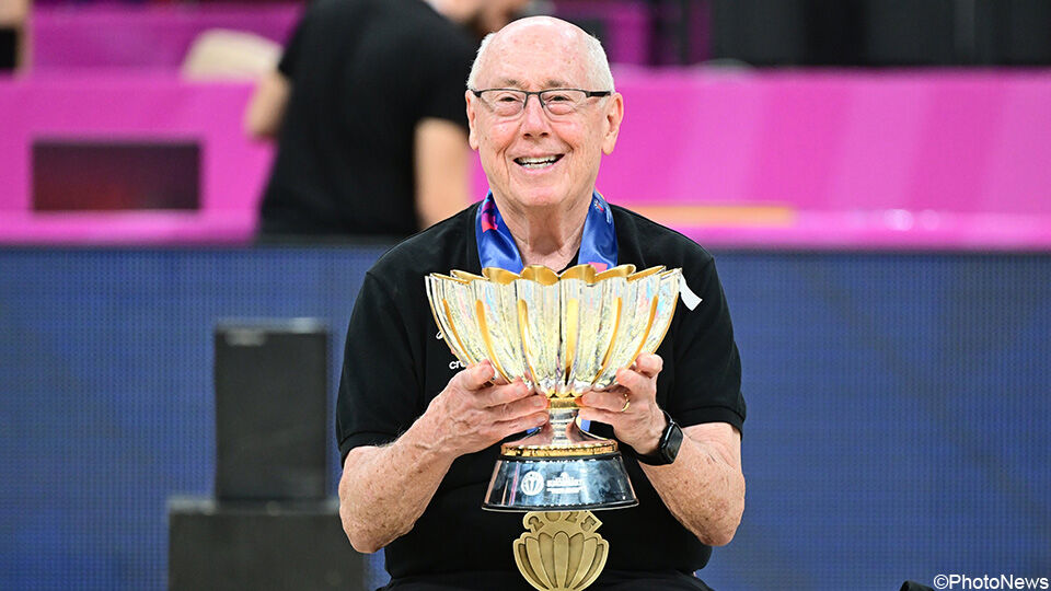 Kampioenenmaker Mike Thibault: "Deze ploeg is uniek: zo onbaatzuchtig, zoveel vriendschap" | sporza