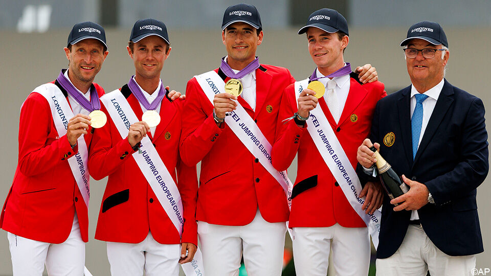 Een nieuwe ploegnaam om te onthouden: Belgische ruiters noemen zich ...