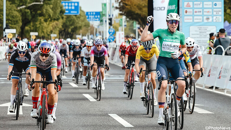 Sofie van Rooijen slaat dubbelslag in tweede etappe van Ronde van ...