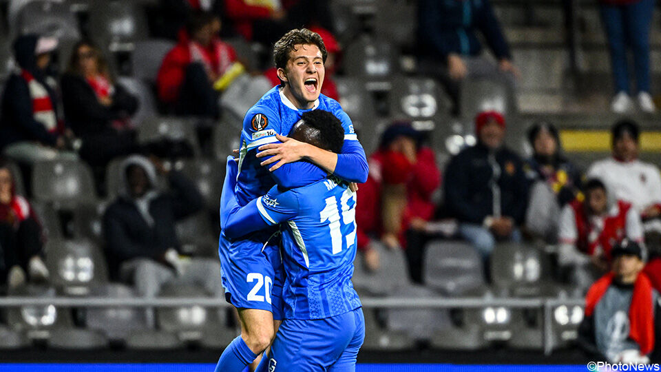 KRC Genk breekt contract van goudhaantje Karetsas open: 18-jarig talent ...